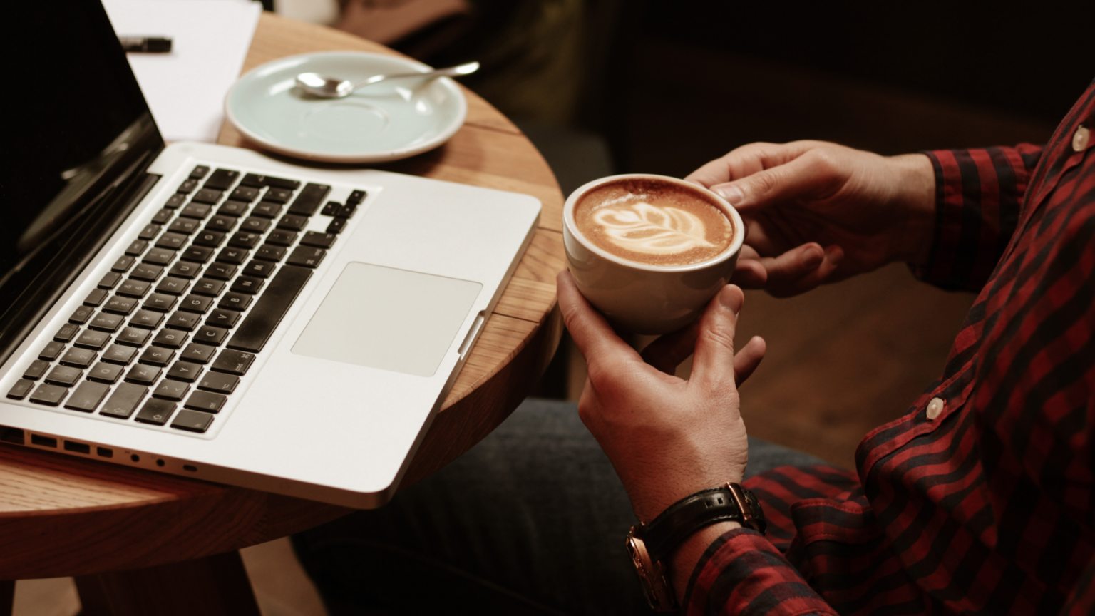 6 Ways The Internet Has Impacted Our Daily Lives - Conifer Communications